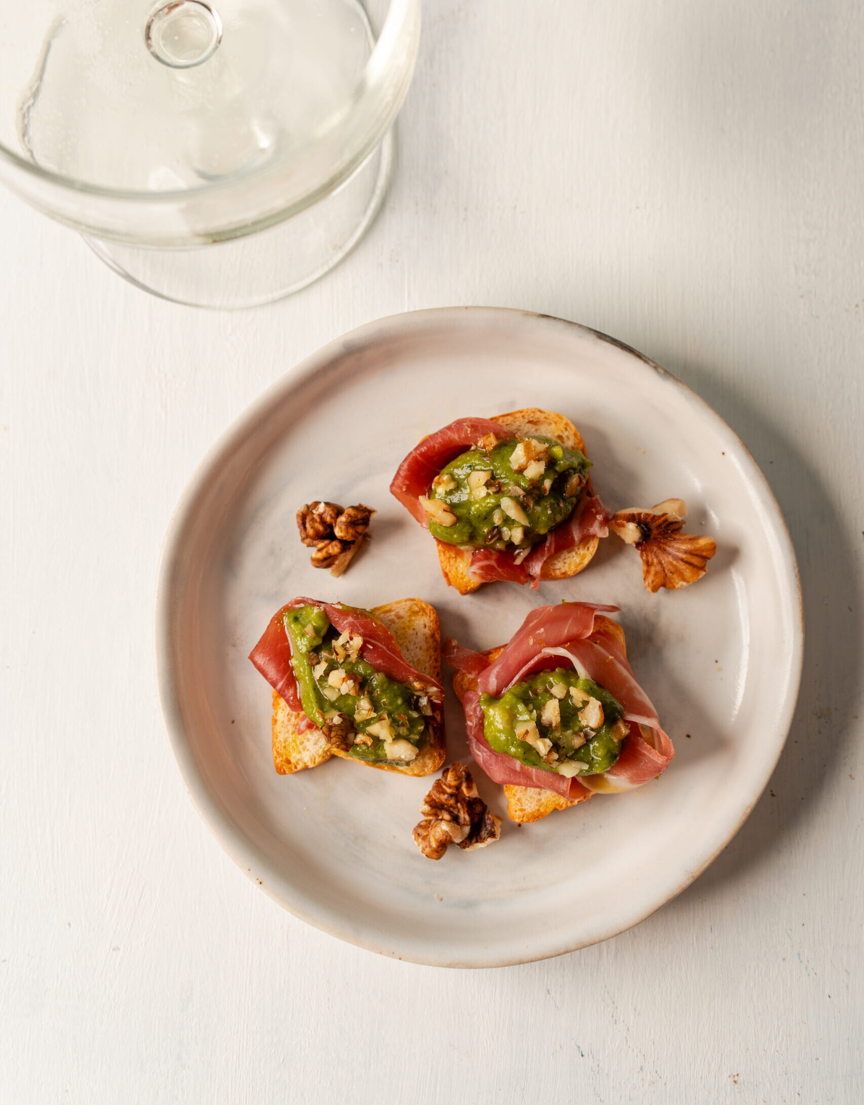 Búbblur og smásnittur – Snittur með pestó og parmaskinku | Birtíngur ...